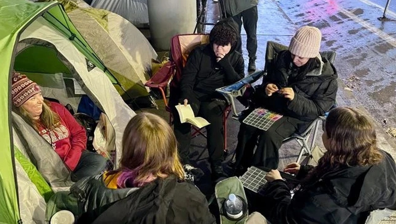 女孩全家遠赴波特蘭追星 排隊時遭持刀搶劫 - 波特蘭新聞